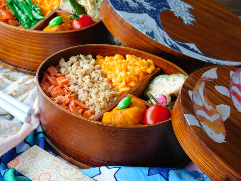 Make your own Tricolor Bento Box with a view of Tokyo Tower | Tokyo ...